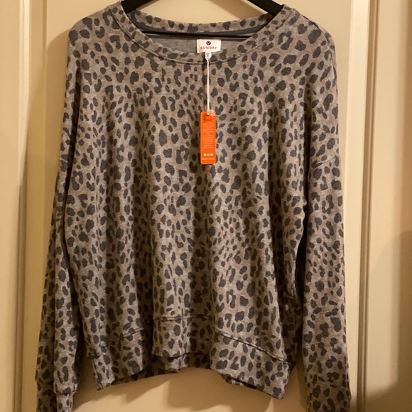 Sundry | Sweaters | Sundry Leopard Sweater | Poshmark